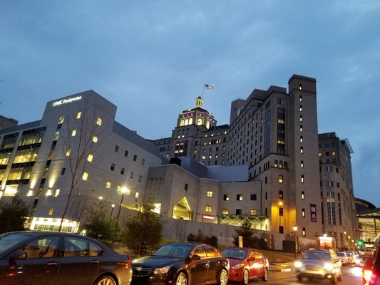 UPMC PRESBYTERIAN CAFETERIA - 37 Photos & 10 Reviews - 200 Lothrop St ...