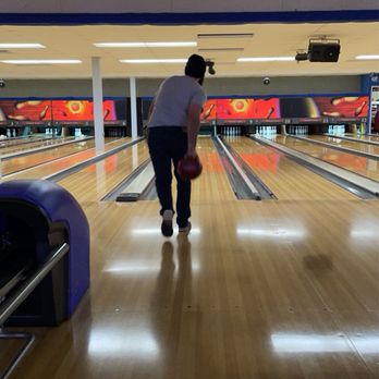 SUMMIT LANES - Updated November 2025 - 15 Reviews & 11 Photos - 803 SW ...