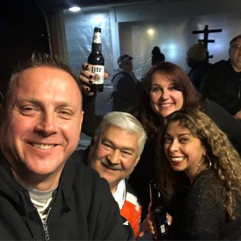 JUNIORS BAR & GRILL - Updated October 2025 - 16 Reviews - 7011 Ogden ...