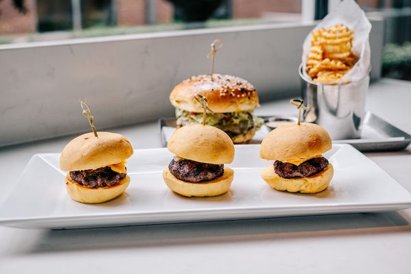 SPECTATORS BAR & GRILL - Updated January 2026 - 195 Photos & 86 Reviews ...