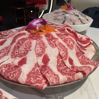 QIAO LIN HOTPOT - CHICAGO DOWNTOWN - Updated April 2025 - 242 Photos ...