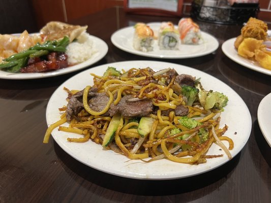 FESTIVA BUFFET - Updated July 2025 - 29 Photos & 38 Reviews - 31 Berdon ...