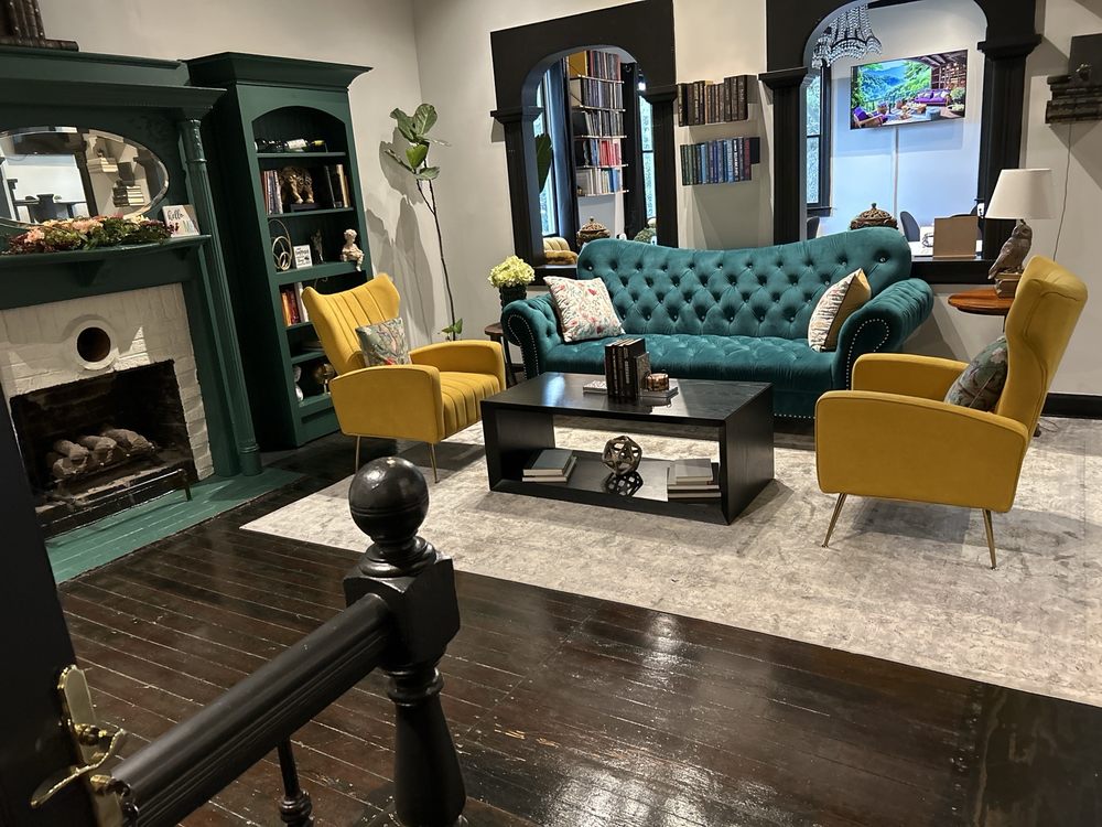 THE BOOK CELLAR - Updated May 2025 - 36 Photos - 951 Railroad St ...