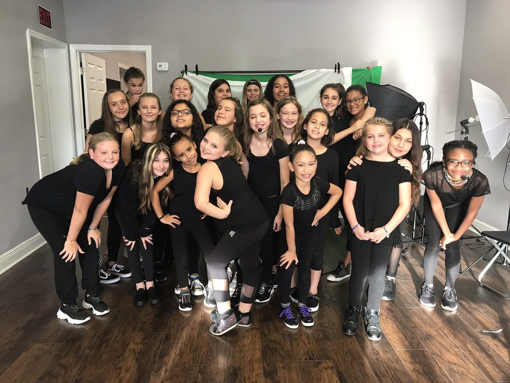 ELEVATE STUDIOS - Updated October 2025 - 10 Photos - 300 St Laurent St ...