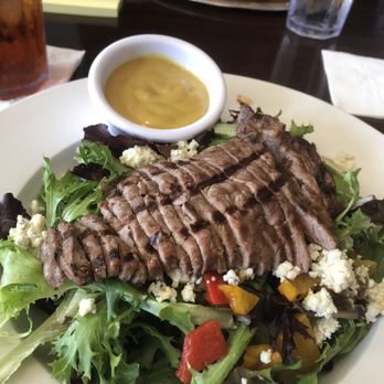 GAST HAUS - Updated October 2025 - 46 Photos & 66 Reviews - 115 W St ...