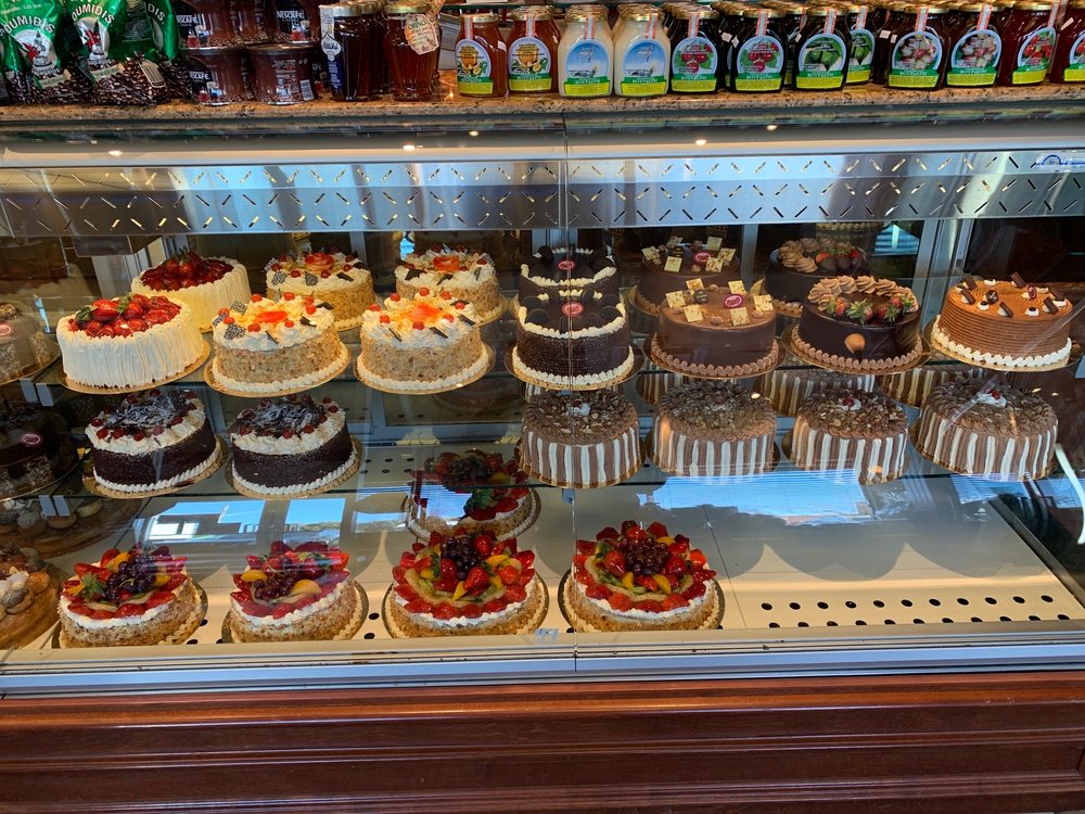 BOULANGERIE SERANO PÂTISSERIE - 20 Photos & 12 Reviews - 4136 Chemin du ...