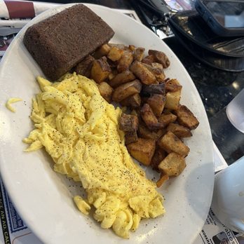 GEETS DINER & BAR - Updated December 2025 - 132 Photos & 112 Reviews ...