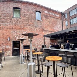 THE ROUNDHOUSE - Updated June 2025 - 623 Photos & 604 Reviews - 2 E ...