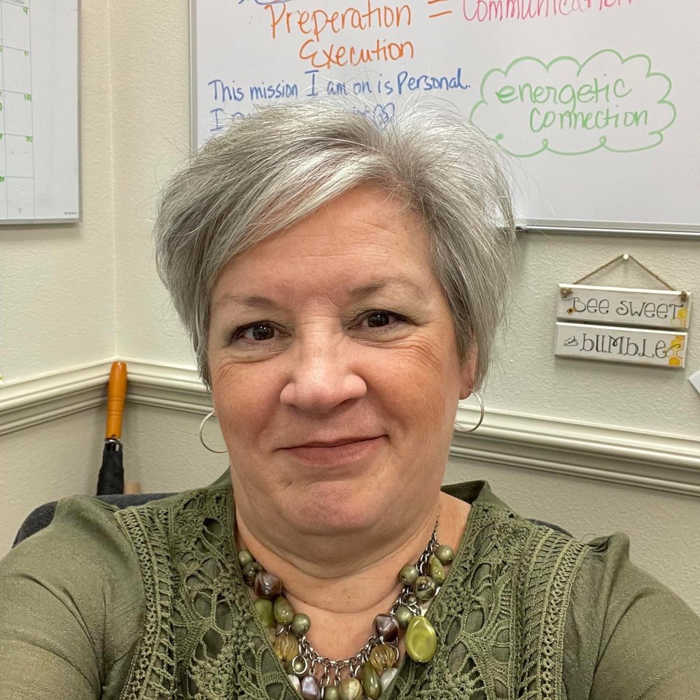 Elizabeth Minto's Instagram, Twitter & Facebook on IDCrawl