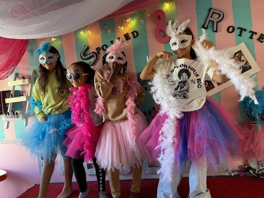 SPOILED ROTTEN KIDS SPA PARTY BUS - Updated September 2025 - 20 Photos ...