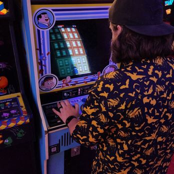 LEADERBOARD ARCADE BAR & PIZZERIA - Updated October 2025 - 109 Photos ...