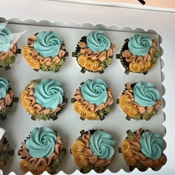 PUFFECT BAKERY CAFE - Updated August 2024 - 734 Photos & 342 Reviews ...