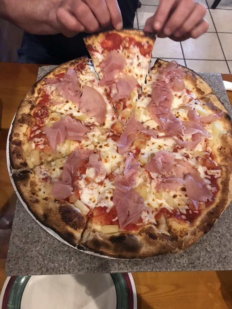 ENRICOS BRICK OVEN PIZZERIA - 43 Photos & 167 Reviews - 500 Main St ...