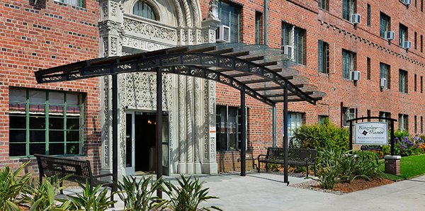 KINGSLEY MANOR - Updated December 2025 - 61 Photos & 15 Reviews - 1055 ...