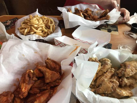 BUFFALO’S REEF - 86 Photos & 156 Reviews - Burgers - 116 Eglin Pkwy NE ...