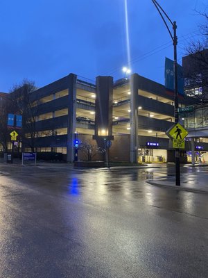 UI HEALTH OUTPATIENT CARE CENTER - Updated October 2025 - 16 Photos ...