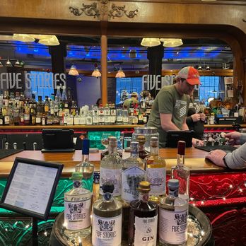 NORTHERN ROW BREWERY & DISTILLERY - Updated December 2025 - 150 Photos ...