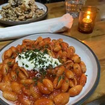 GUSTO 101 - Updated December 2025 - 1795 Photos & 1255 Reviews - 101 ...