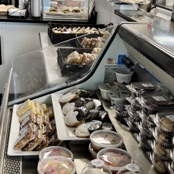 MOZZO DELI - Updated December 2025 - 222 Photos & 328 Reviews - 730 ...