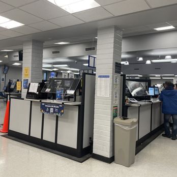 DMV - Updated December 2025 - 213 Photos & 639 Reviews - 909 W Valencia ...