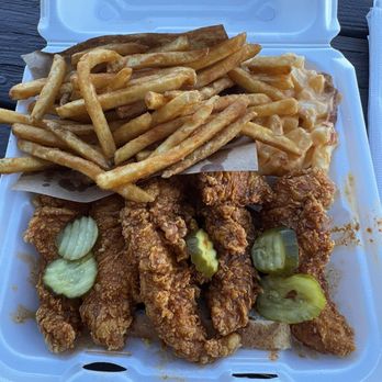 LOUIE’S HOT CHICKEN & BARBECUE - Updated April 2025 - 267 Photos & 321 ...