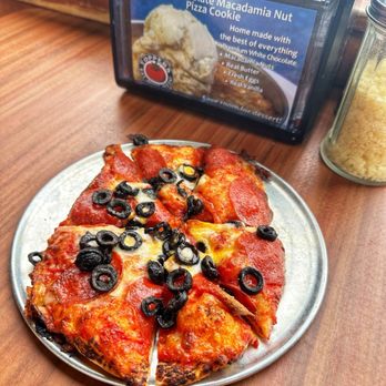 TOPPERS PIZZA PLACE - Updated June 2024 - 361 Photos & 393 Reviews ...