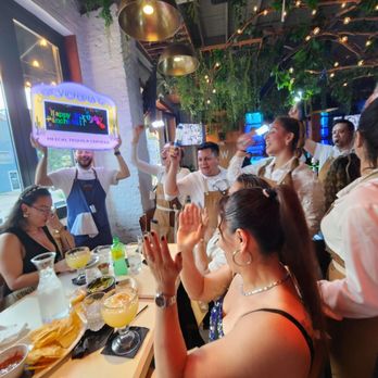 LA VICTORIA BARRA + COCINA MEXICANA - Updated October 2025 - 270 Photos ...