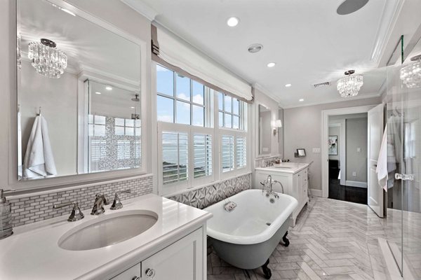 SARAH LUBECK & ABBY RAUSCH - WILLIAM RAVEIS REAL ESTATE - Updated July ...