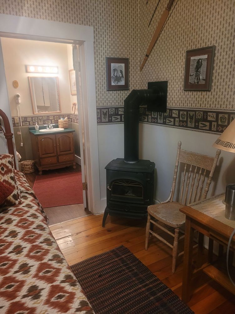 MOORE’ S OLD PINE INN - Updated April 2025 - 10 Reviews - 110 S Main ...