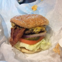 VILLAGE DRIVE-IN - Updated December 2025 - 172 Photos & 396 Reviews ...