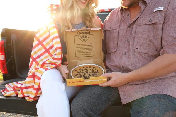 JOHNNY’S PIZZA HOUSE - 12 Photos & 22 Reviews - Pizza - 1109 Cooktown ...