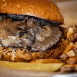THORN HILL TAP HOUSE - 161 Photos & 137 Reviews - Burgers - 105 Vip Dr ...