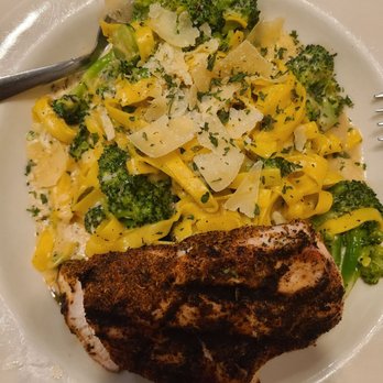 THE TAVERN GRILL FARGO - Updated August 2025 - 73 Photos & 128 Reviews ...