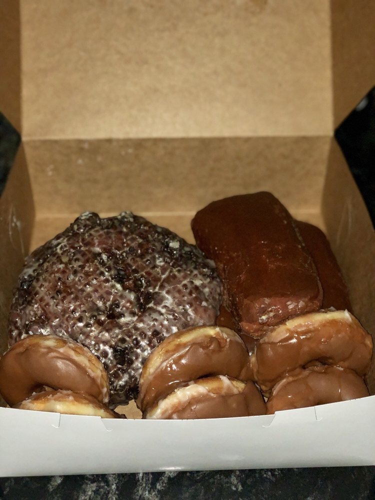 DAN-D-DONUTS & DELI - 78 Photos & 130 Reviews - Donuts - 1147 Harrison ...