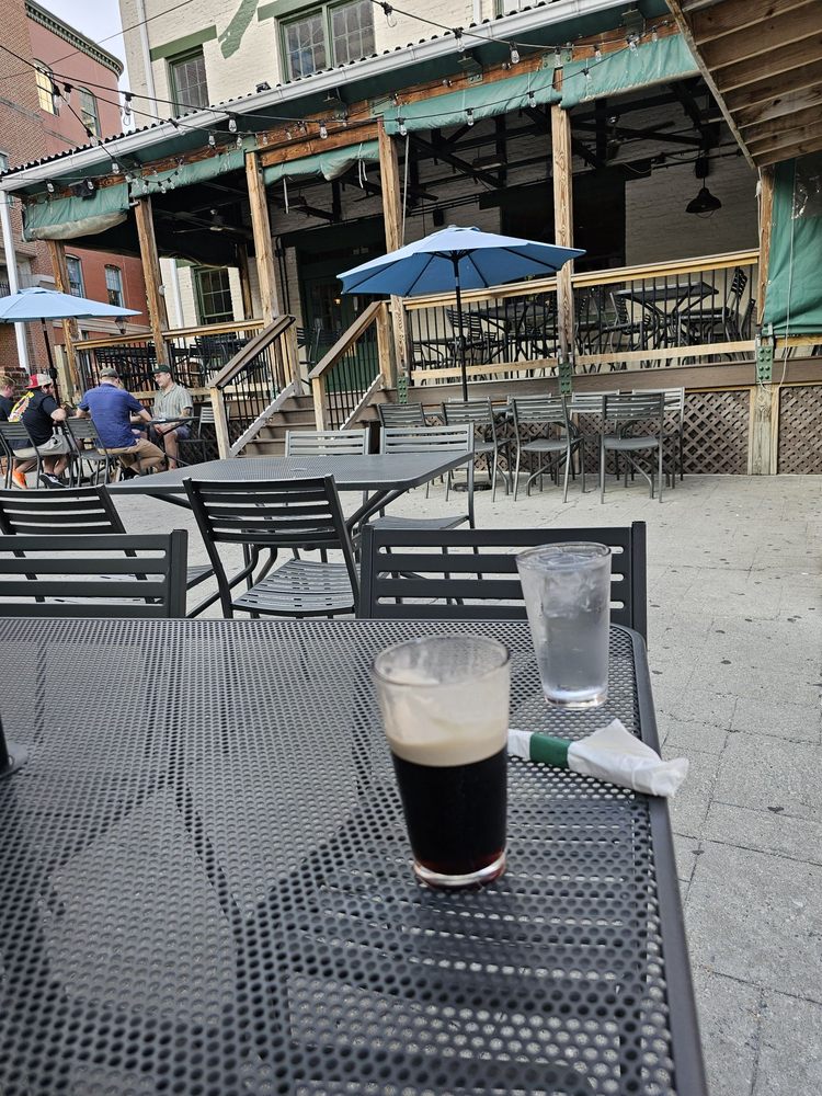 SINE IRISH PUB & RESTAURANT - Updated November 2024 - 281 Photos & 394 ...