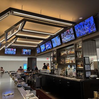 MAXIM LOUNGE - Updated December 2025 - 18 Photos - 160 E Flamingo Rd ...