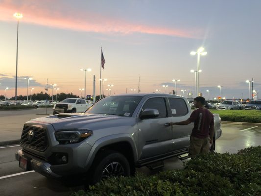 TOYOTA OF KATY - Updated August 2024 - 45 Photos & 301 Reviews - 21555 ...