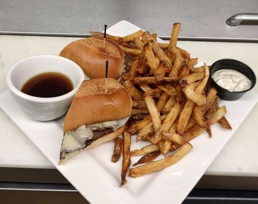 CLASSICS SPORTS BAR - Updated December 2025 - 33 Photos & 75 Reviews ...