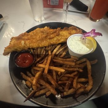 PHYRE BREWERY & TAVERN - Updated December 2025 - 959 Photos & 195 ...