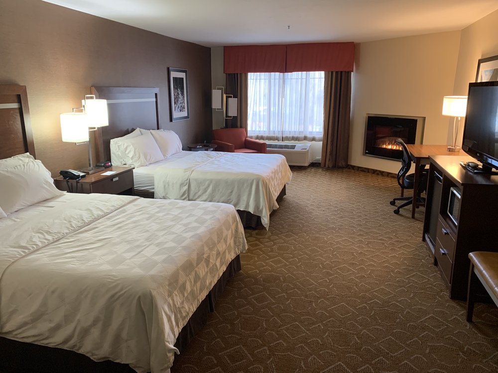 HOLIDAY INN & SUITES DURANGO DOWNTOWN - Updated July 2025 - 54 Photos ...