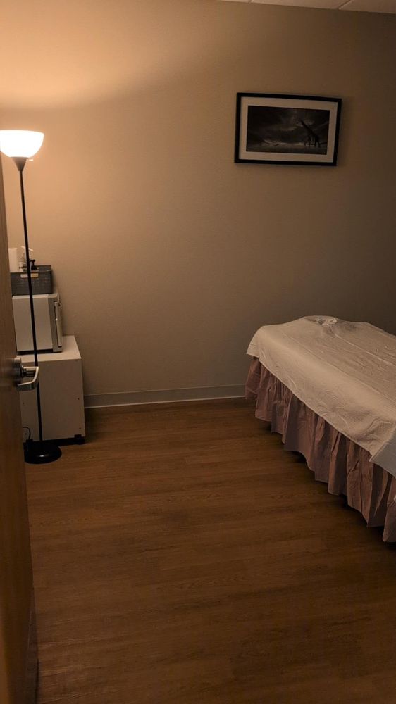 FOOTY ROOTY, Bertram | Roadtrippers