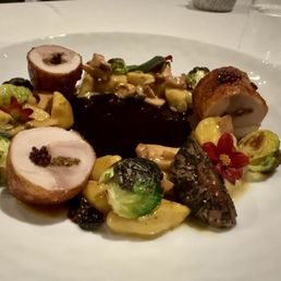 FORAY - Updated September 2025 - 304 Photos & 140 Reviews - NEC San ...