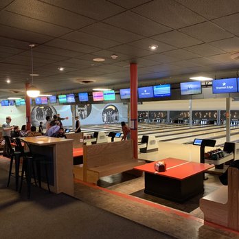 THE COMET PUB & LANES - Updated January 2026 - 62 Photos & 141 Reviews ...