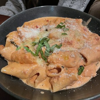 MACARONI’S RESTAURANT - Updated December 2024 - 322 Photos & 325 ...