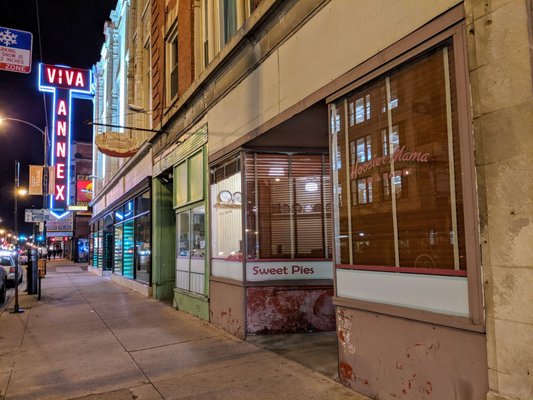 HOOSIER MAMA PIE COMPANY - 688 Photos & 942 Reviews - 1618 1/2 Chicago ...