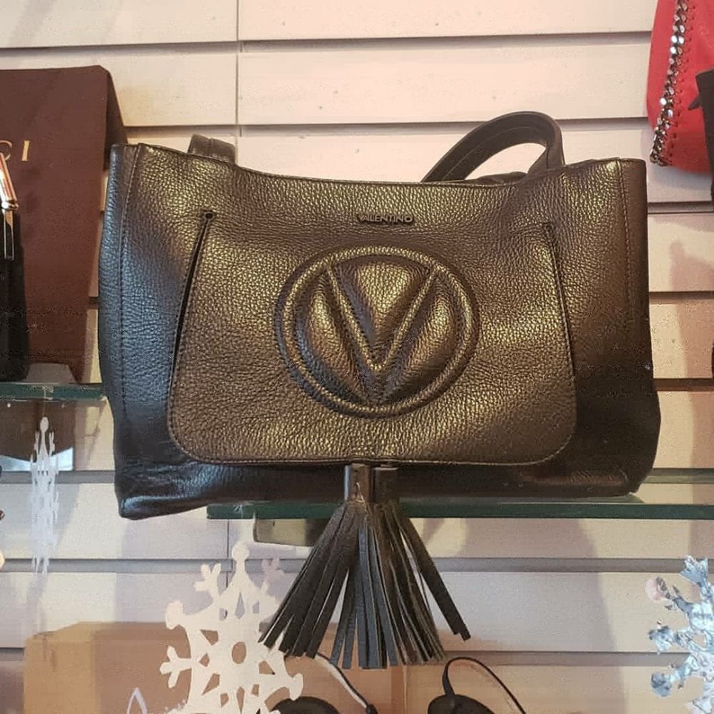 DEJA VU NJ - CONSIGNMENT BOUTIQUE - Updated June 2024 - 24 Photos & 15 ...