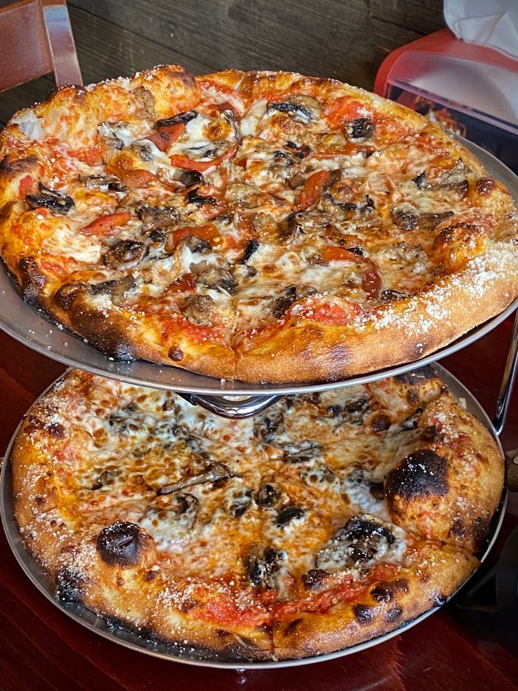 CAPTAIN’S ÖN MAIN - 102 Photos & 24 Reviews - 423 W Main St, Brighton ...