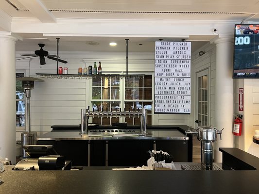 PĚT PIV - Updated December 2025 - 13 Photos & 15 Reviews - 990 Market ...