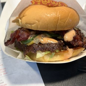 BURGER BODEGA - Updated June 2024 - 670 Photos & 379 Reviews - 4520 Washington Ave, Houston ...