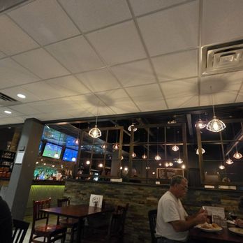 THE DAVENTRY KITCHEN & BAR - Updated January 2026 - 1500 Regent Street ...